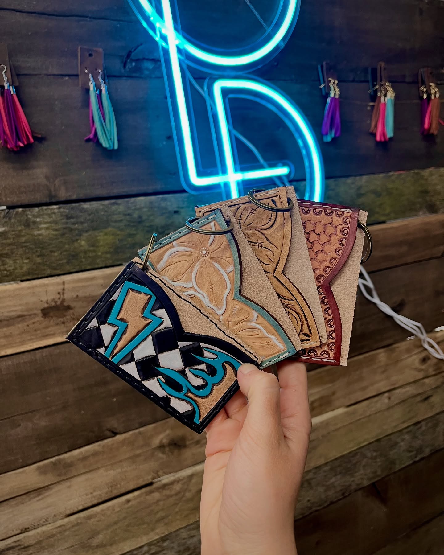 Horizontal Pocket Card Holder Keychain – Desperado Leatherworks